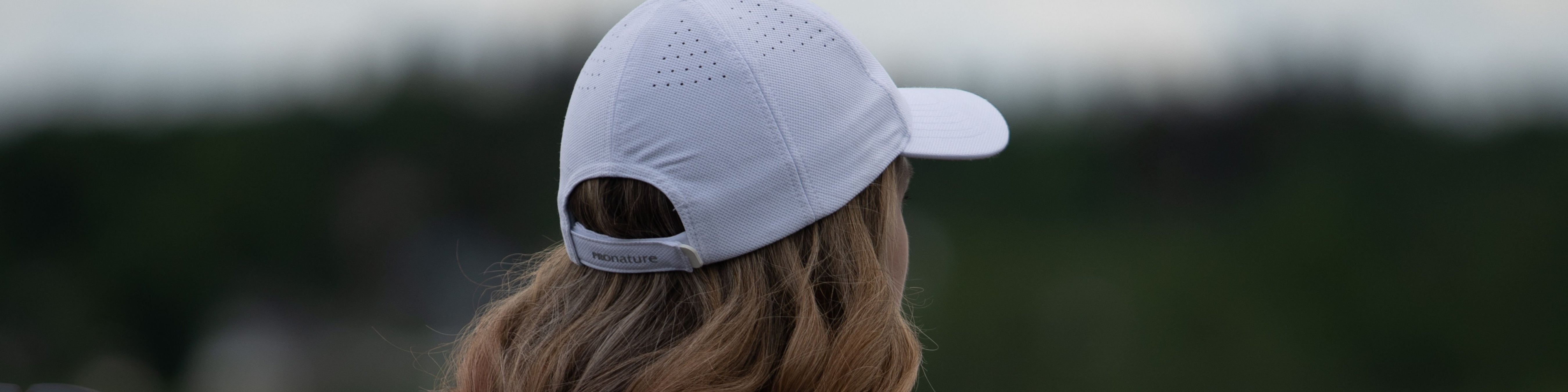 Chapeaux, bas et accessoires pour femmes — Groupe Pronature